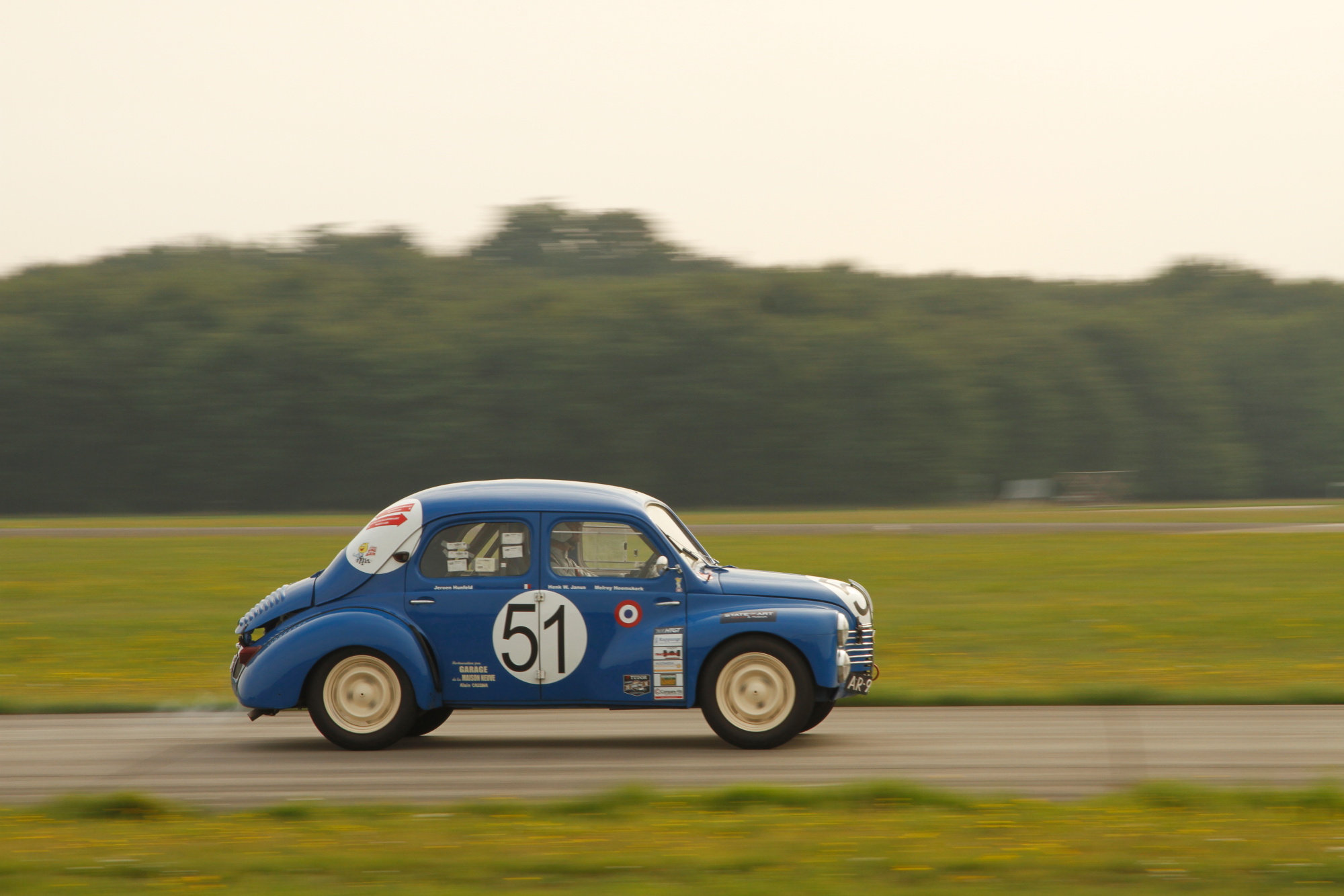 Nieuwsbrief – Classic Wings & Wheels